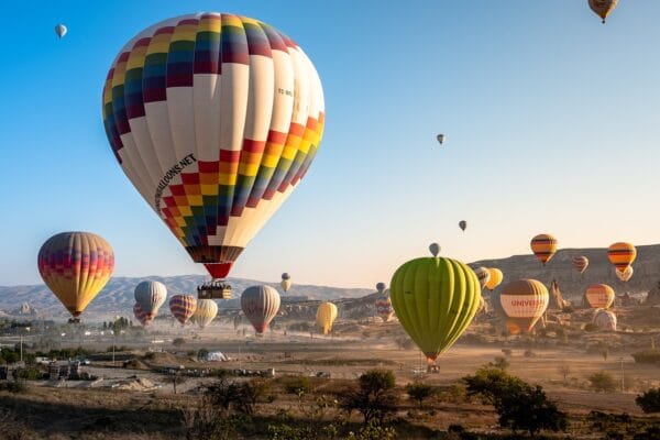 The Ultimate Guide to Hot Air Balloon Racing